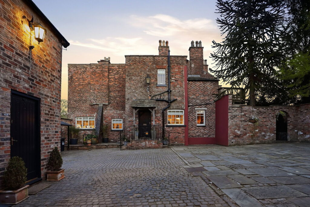 Guiding ambitious Estate Agents into independence. We help you go self ...